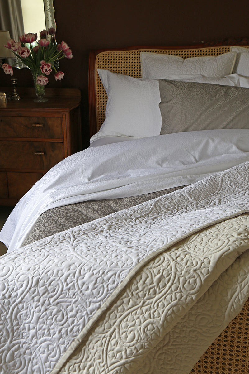 REED LINEN -Princess Grace Duvet Set – NetDécor